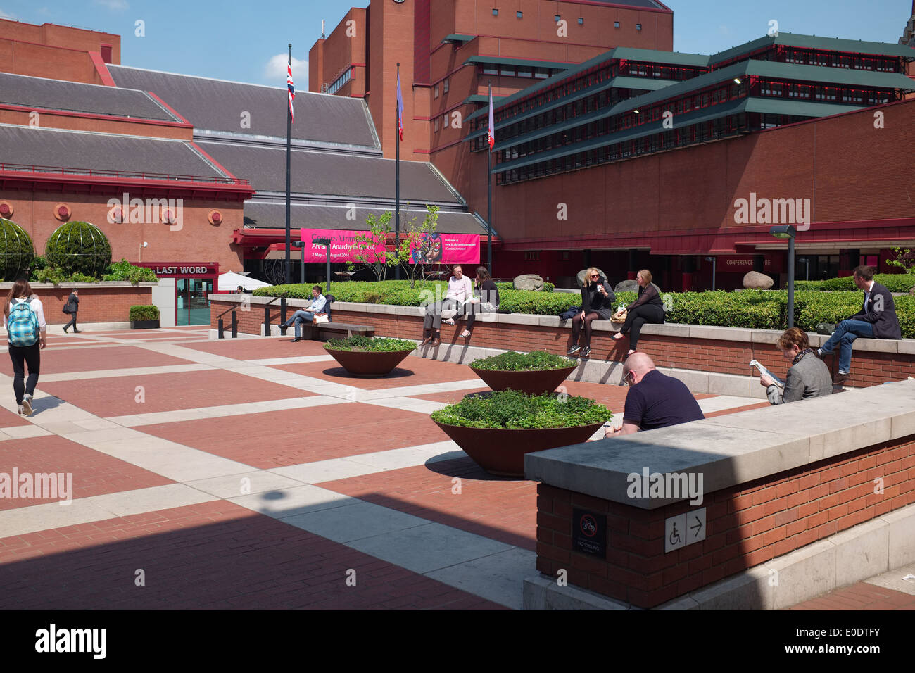 The british library london euston hi-res stock photography and images ...