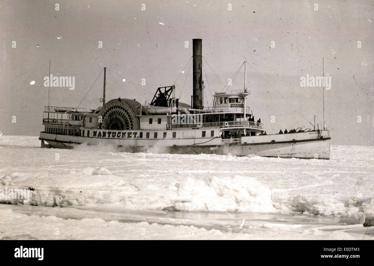 Sidewheel steamer hi-res stock photography and images - Alamy