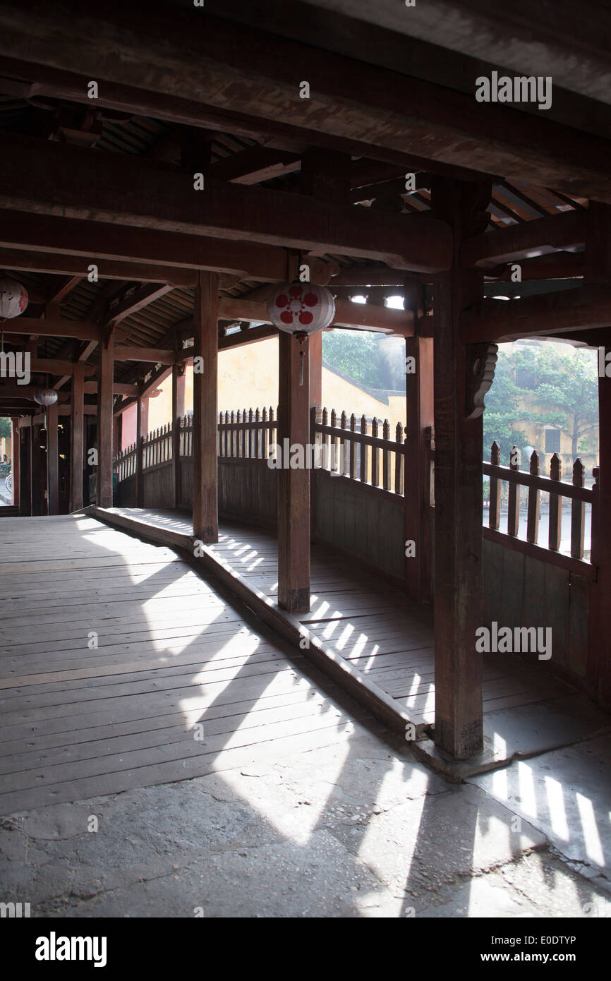Chua Cau Temple Bridge (Japanese Covered Bridge) in the historic old ...