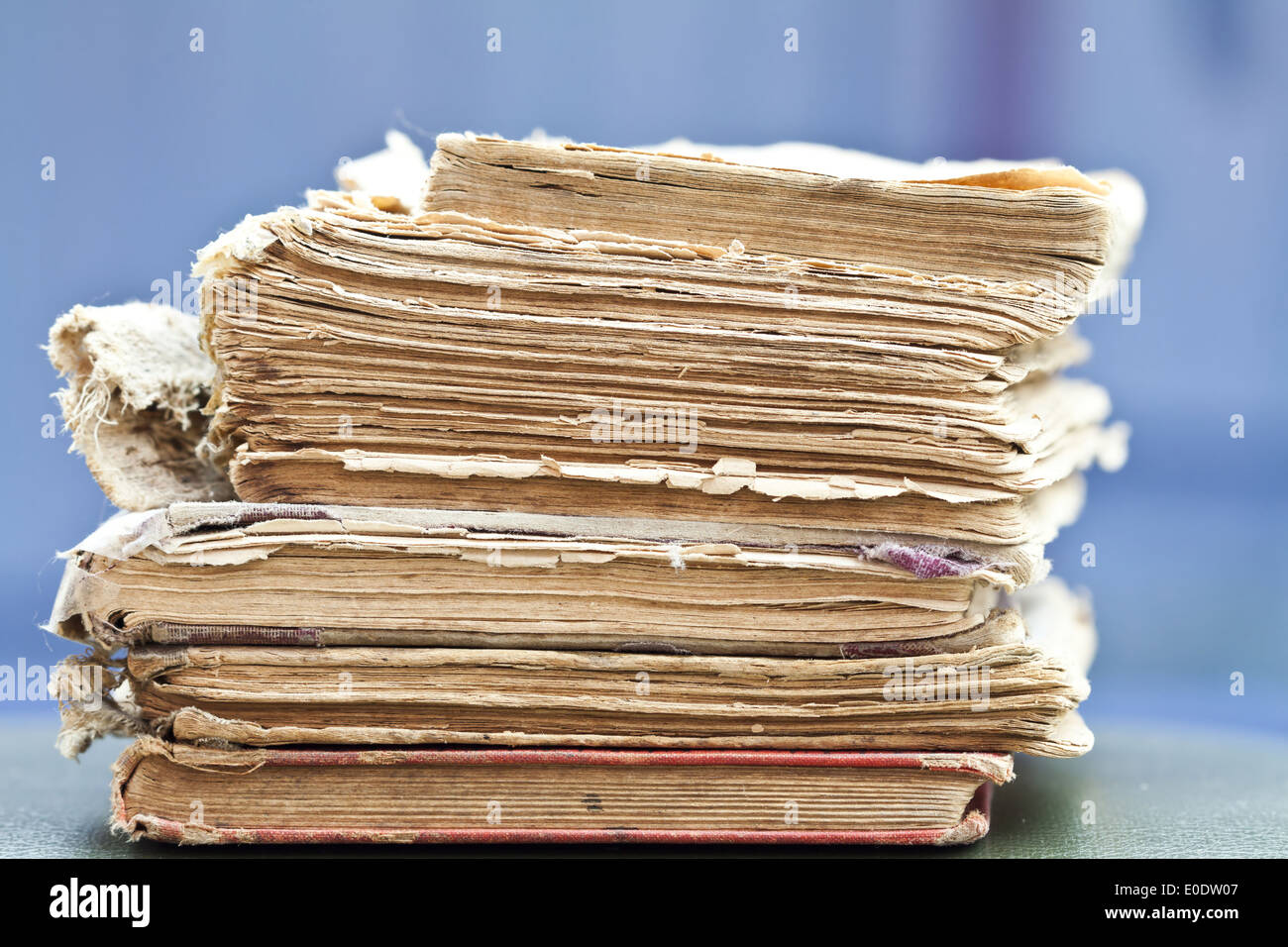 PIle of Old books Stock Photo - Alamy