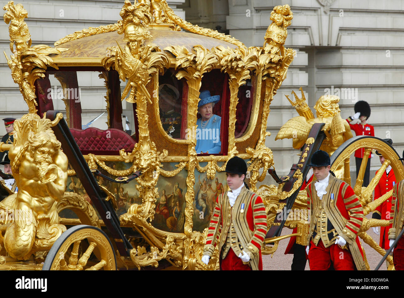 Queen jubilee golden hi-res stock photography and images - Alamy