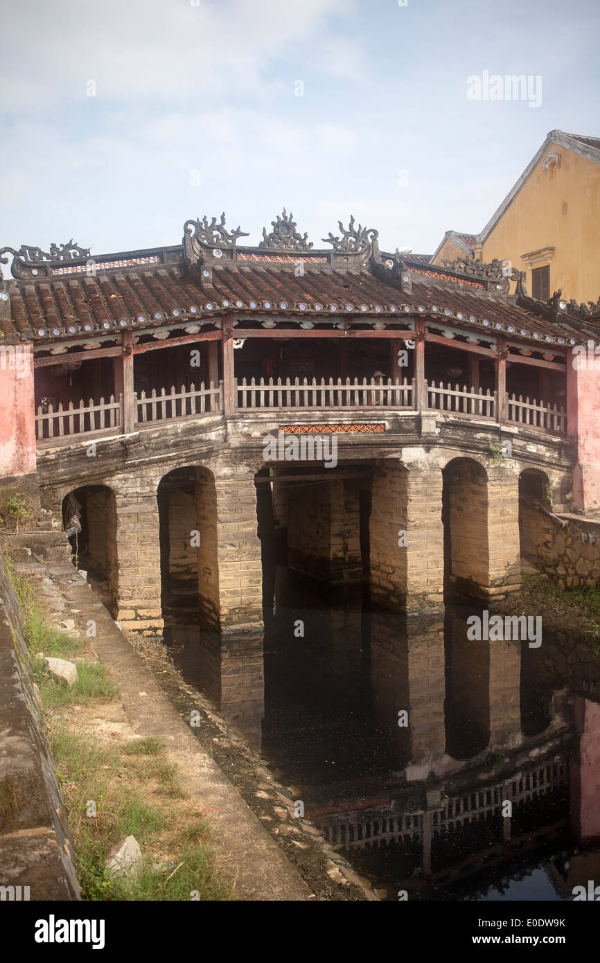 Chua Cau Temple Bridge (Japanese Covered Bridge) in the historic old ...