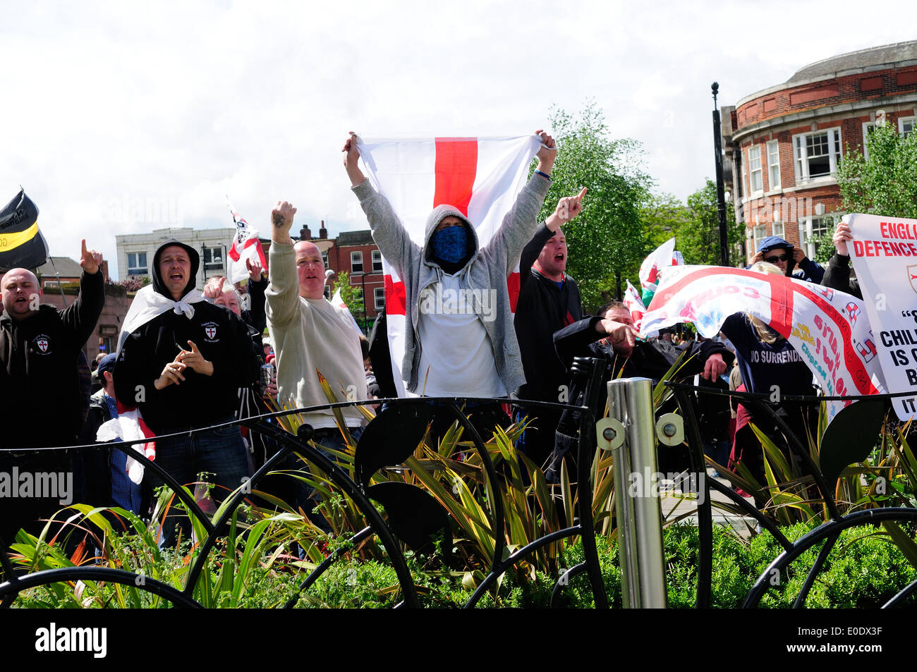 Rotherham edl march hi-res stock photography and images - Alamy