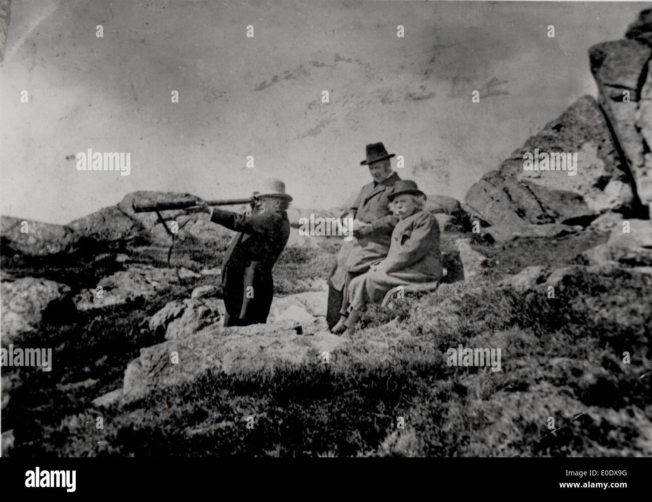 This photograph depicts Julius Röntgen, Frants Beyer, and Edvard Grieg ...