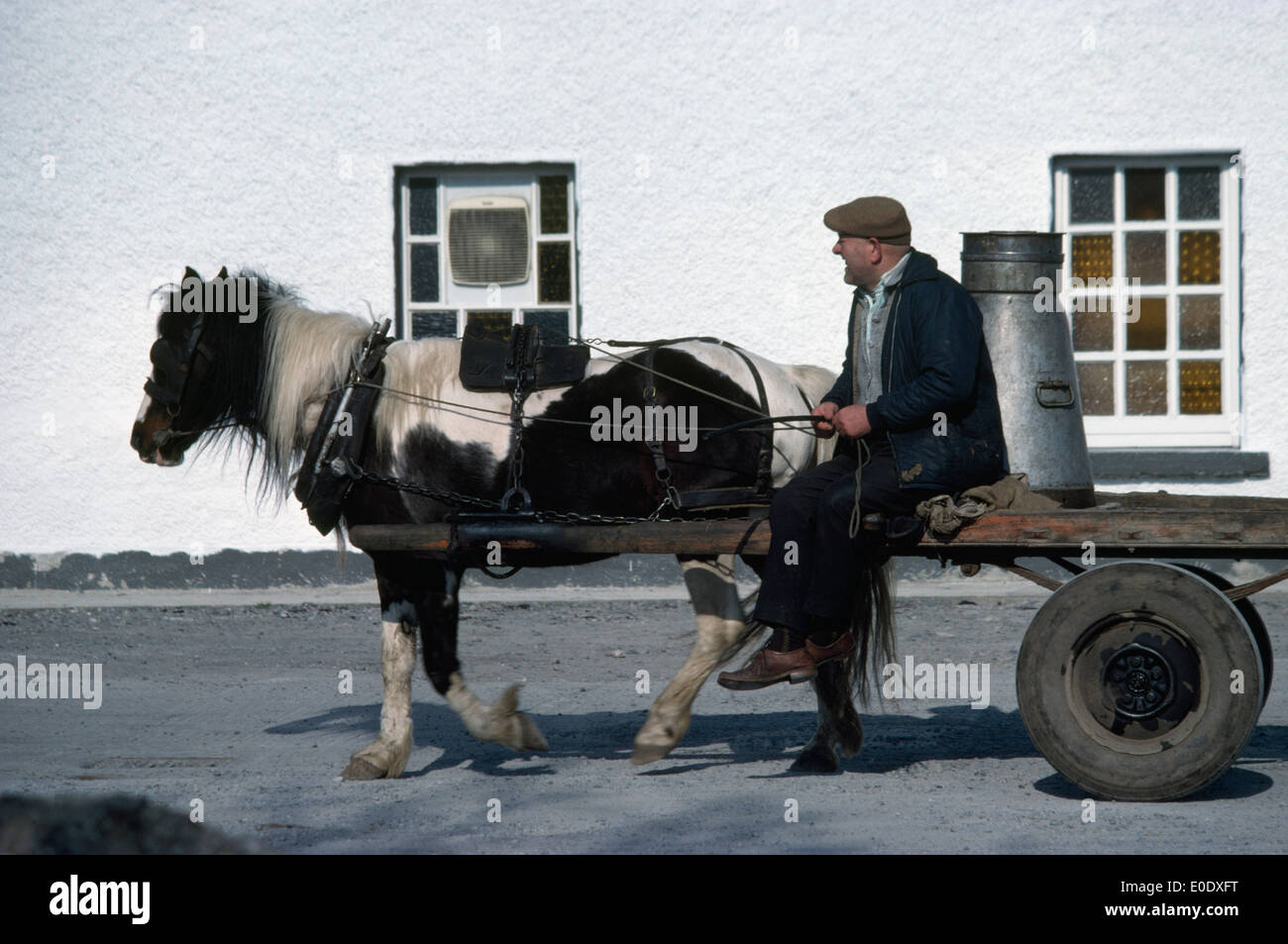 Milk cart hi-res stock photography and images - Alamy