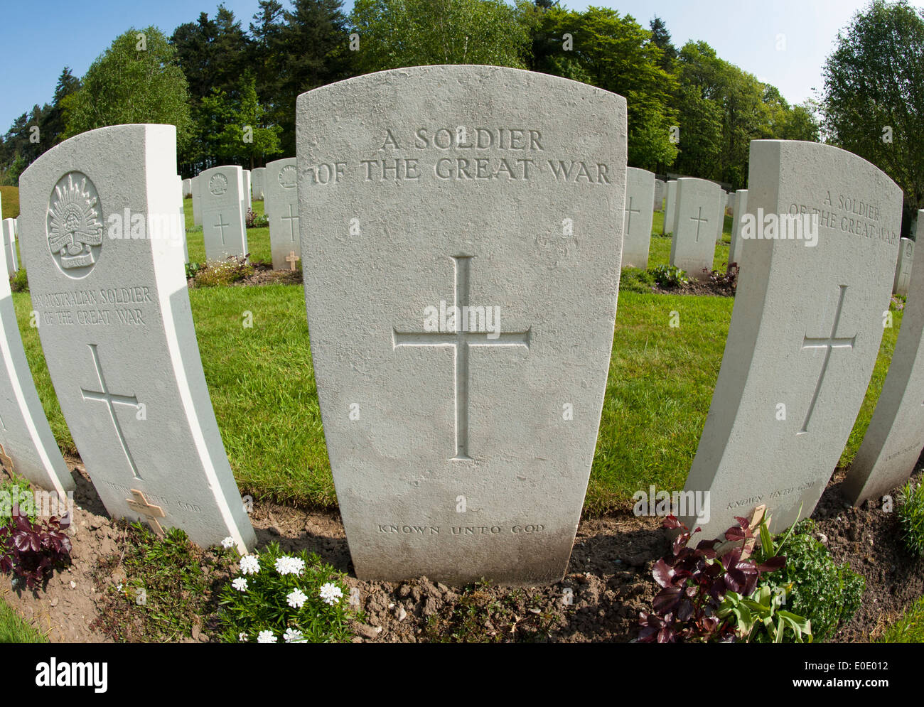 Headstone unknown world war hi-res stock photography and images - Alamy