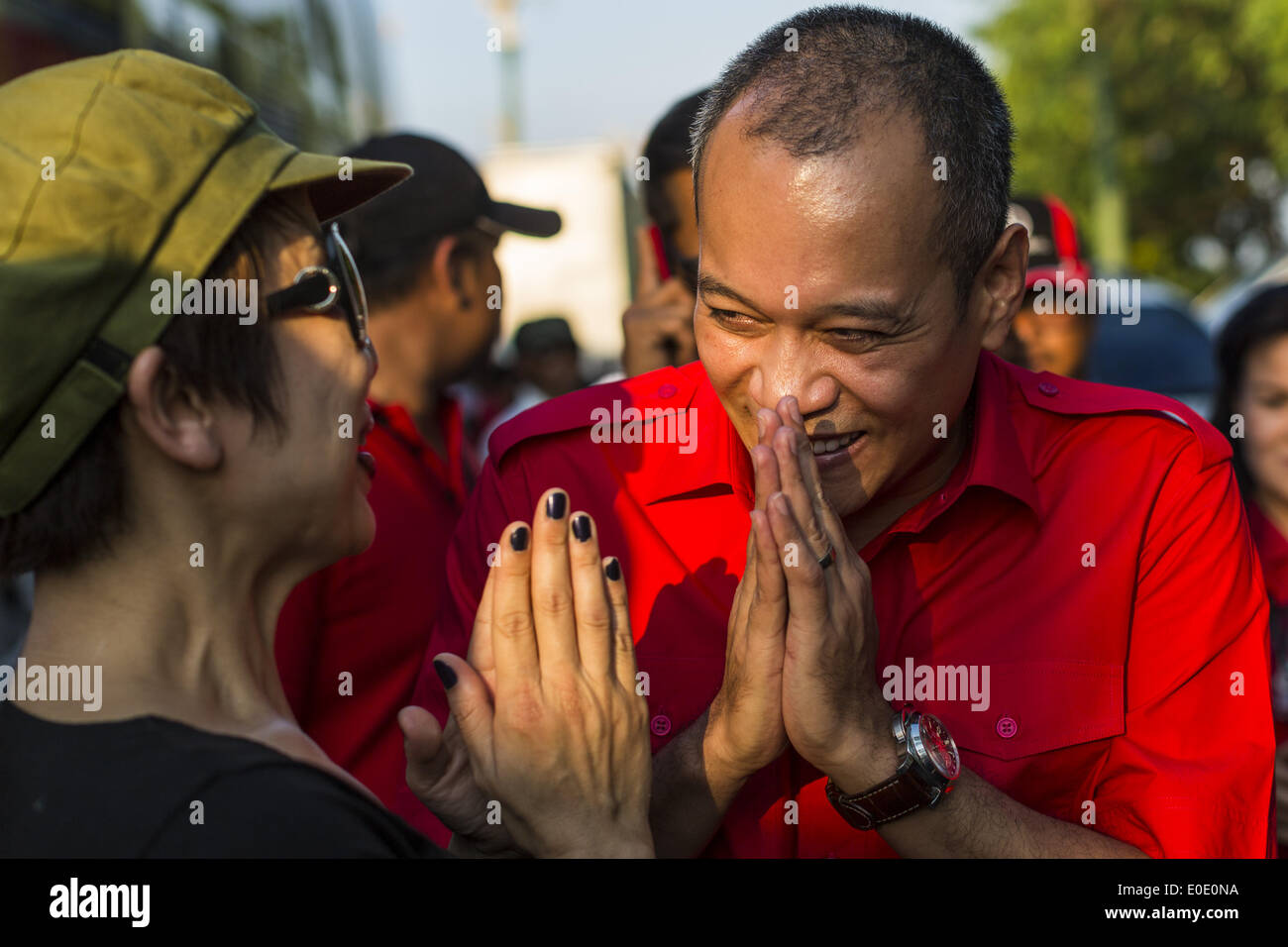 Bangkok, Thailand. 10th May, 2014. NATTAWUT SAIKUA, a leader of the Red ...