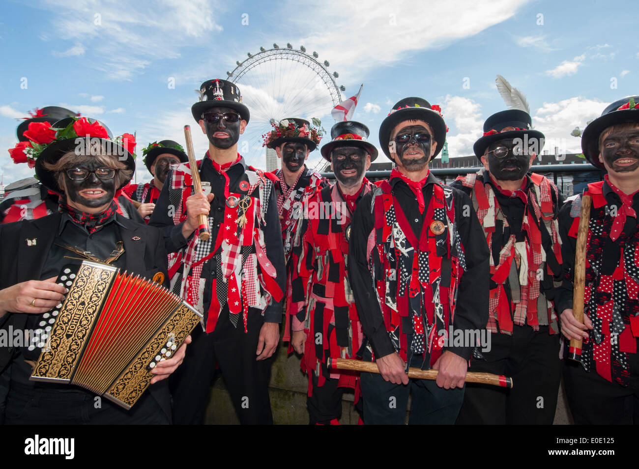 Victoria embankment steps hi-res stock photography and images - Alamy
