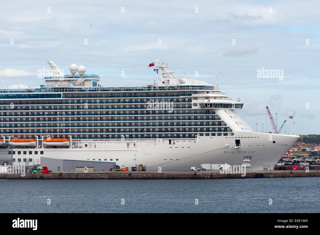 Royal Princess cruise ship Stock Photo - Alamy