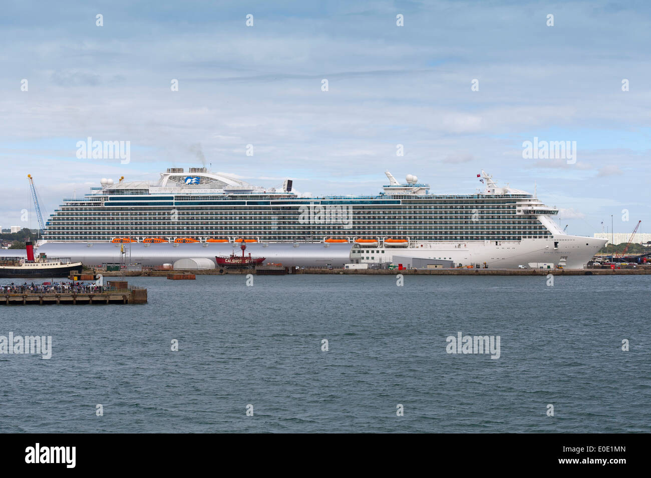 Royal Princess cruise ship Stock Photo - Alamy