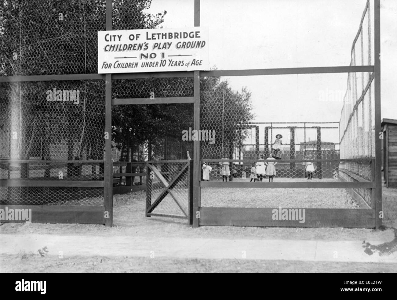 A historical photograph from 1907-1913 showing the City of Lethbridge ...