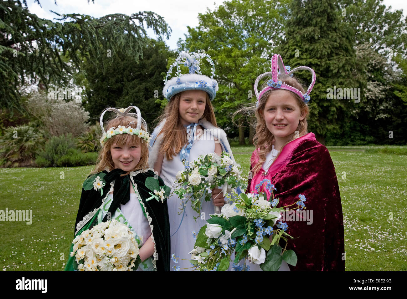 May queens merrie england hi-res stock photography and images - Alamy