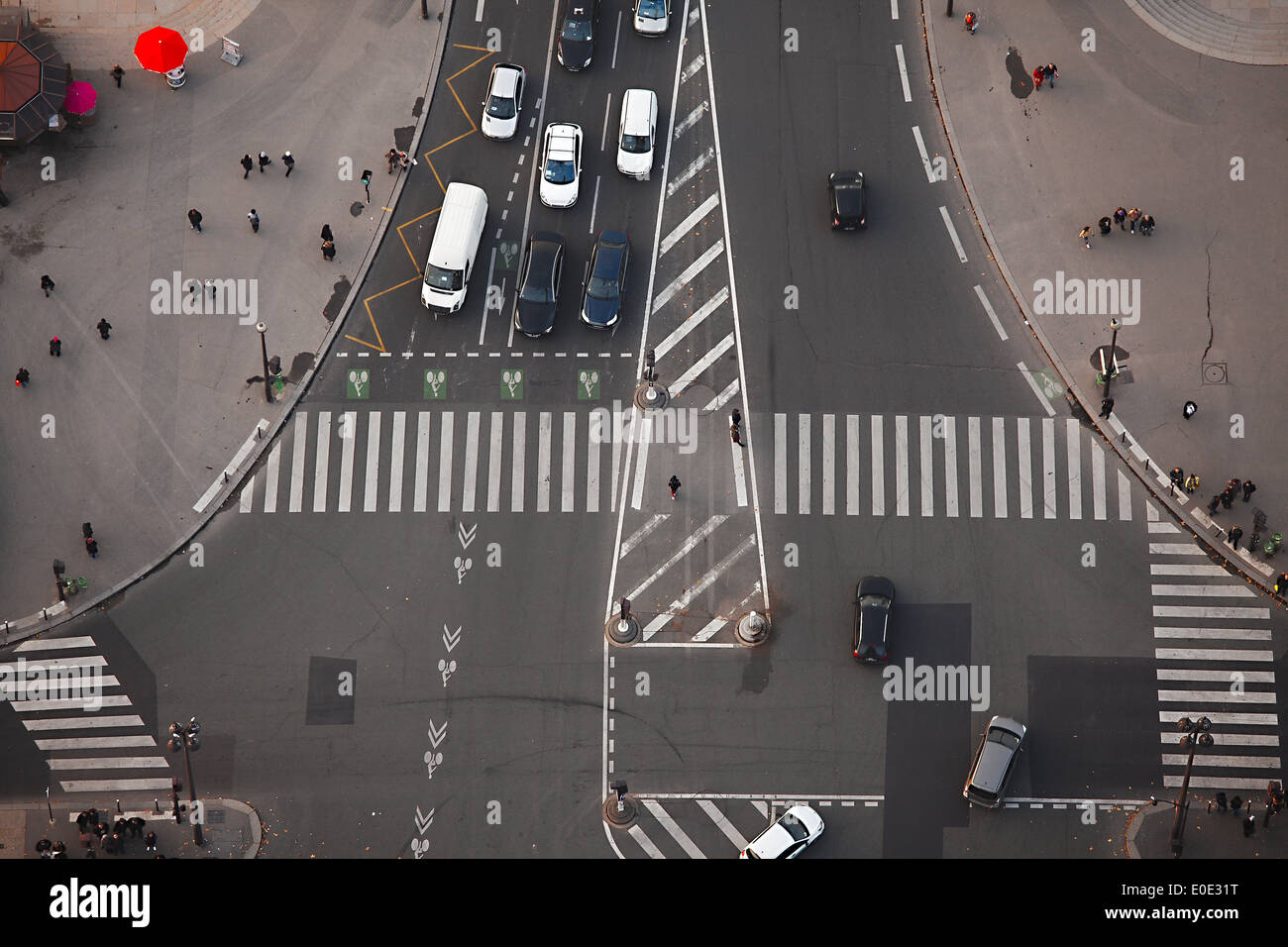 Intersection of urban roads with no traffic Stock Photo - Alamy