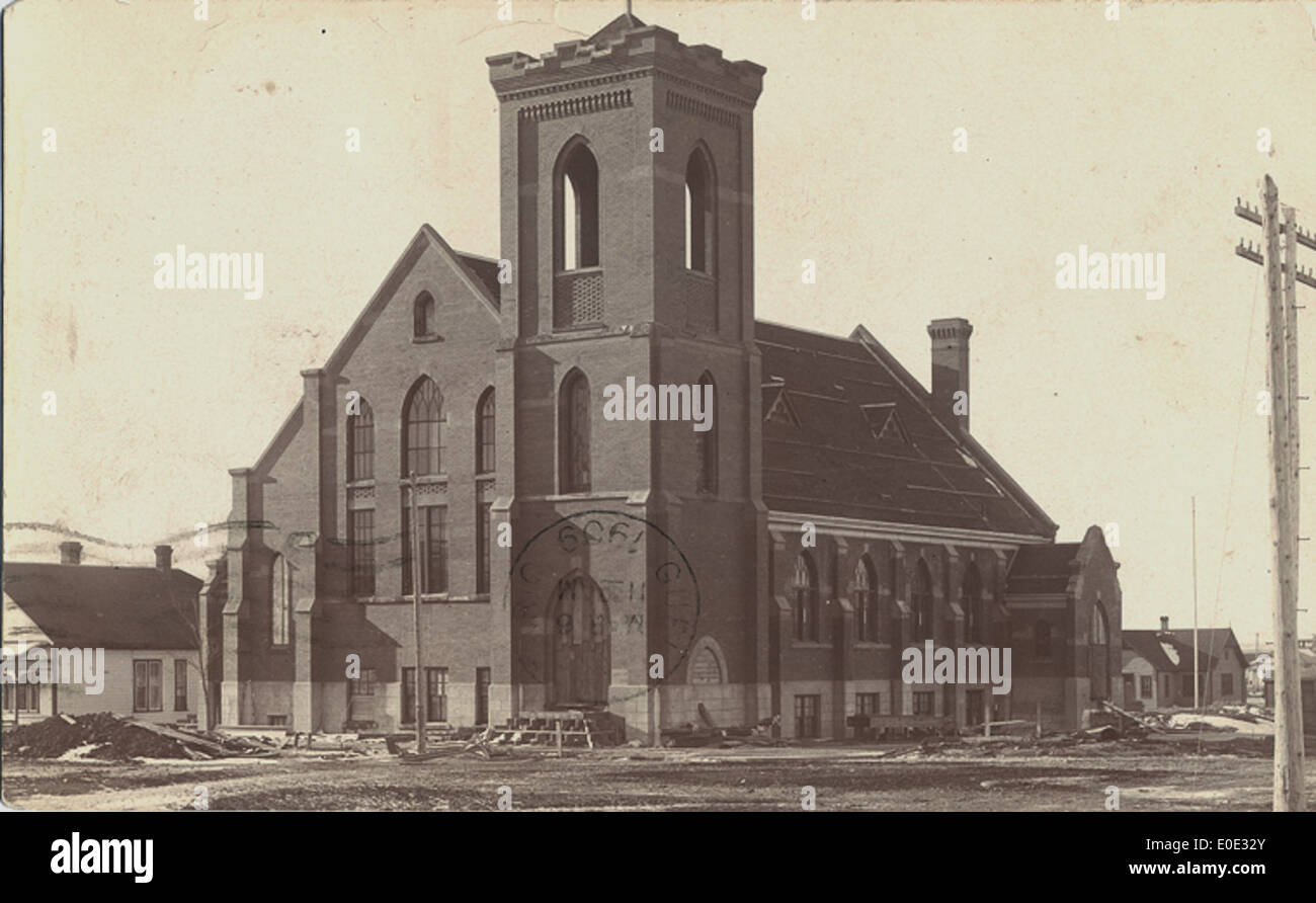 A photograph of Knox Presbyterian Church, located in Lethbridge ...
