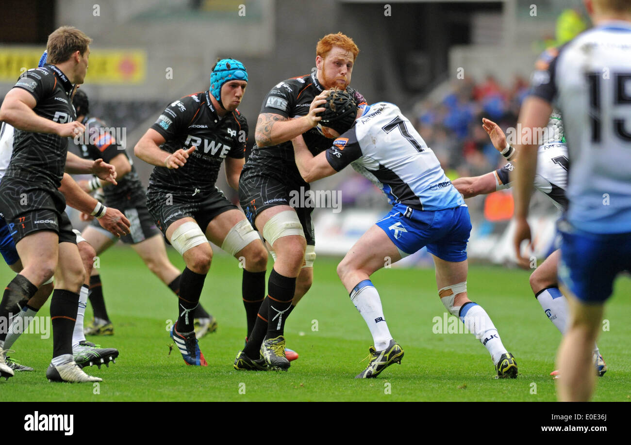 Swansea - UK - 10th May 2014 : RaboDirect Pro 12 - Ospreys v Connacht ...