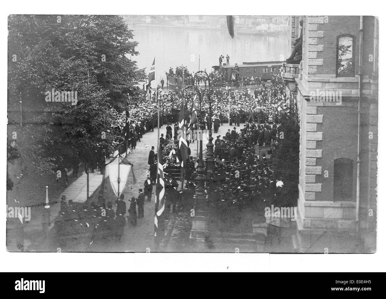A black and white photograph of the funeral of Edvard Grieg, the ...