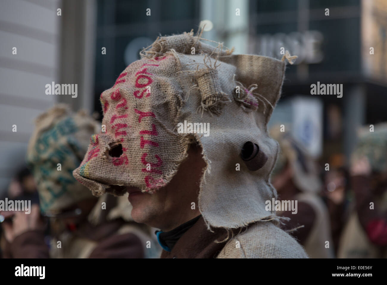 Hessian bag hi-res stock photography and images - Alamy