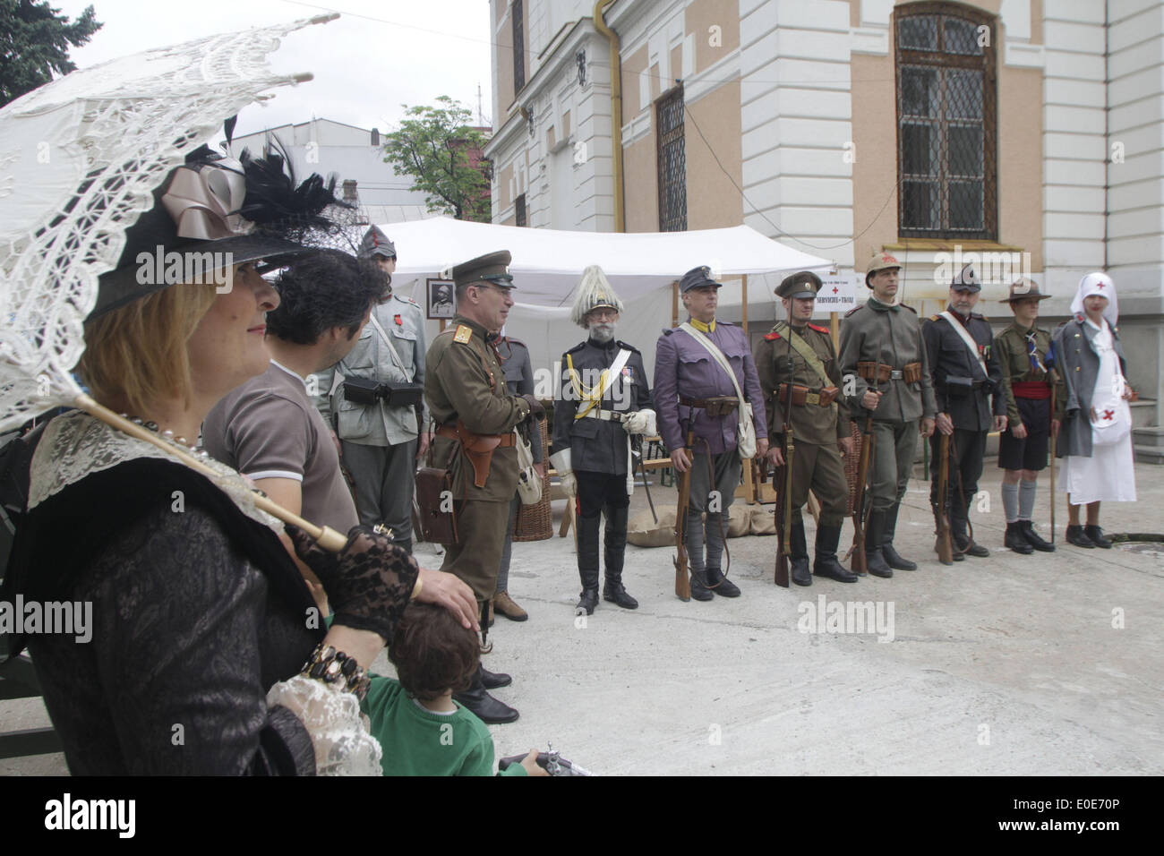Bucharest, Romania. 10th May, 2014. People in WWI military uniforms of ...