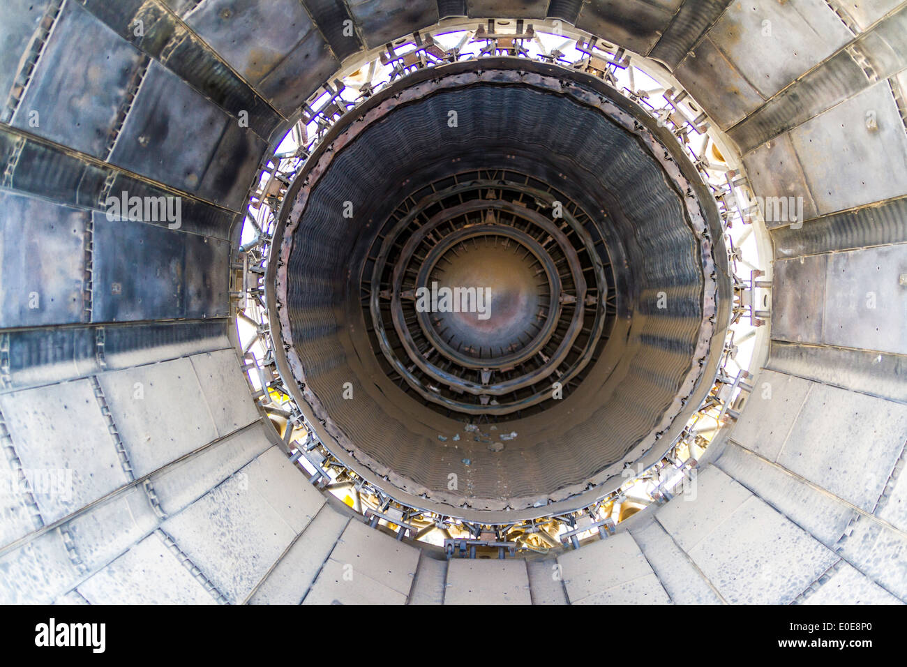 Back view jet engine hi-res stock photography and images - Alamy