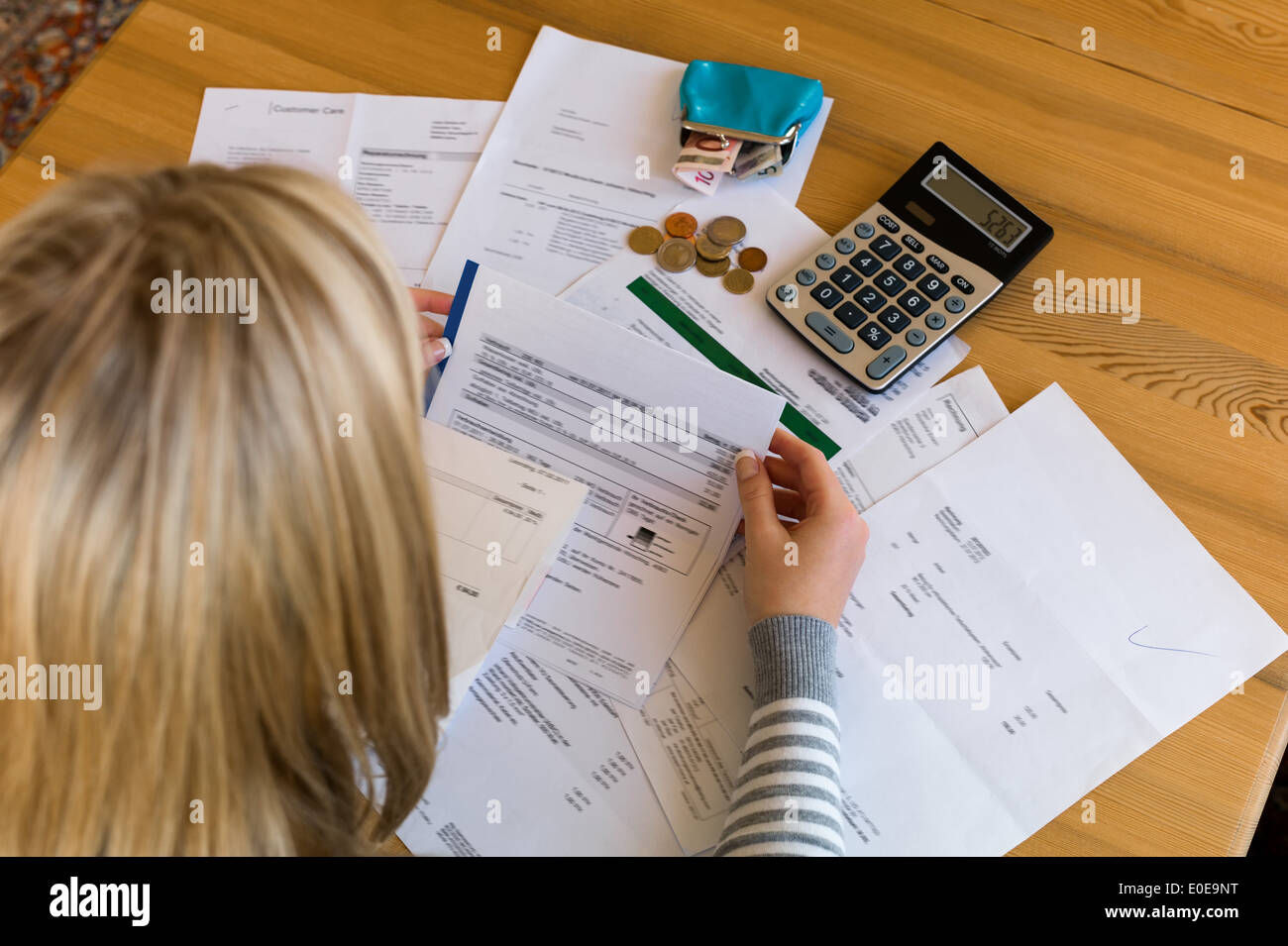 Check calculations hi-res stock photography and images - Alamy