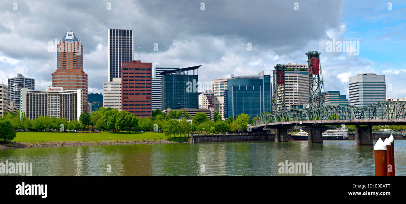 Portland oregon metropolis pacific northwest hi-res stock photography ...