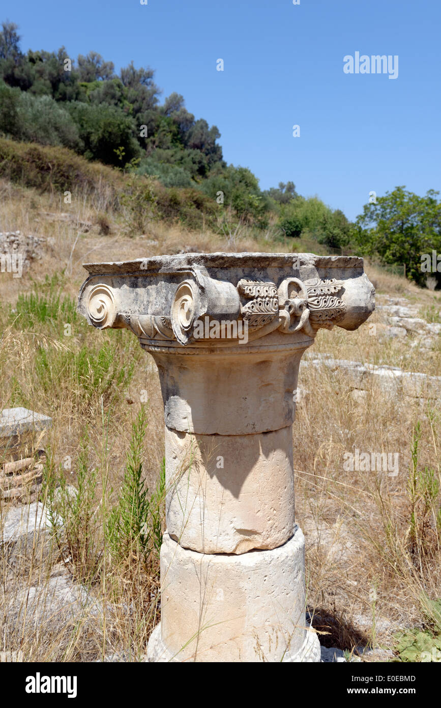 Elegant column capital from Early Christian basilica at Katsivelos ...