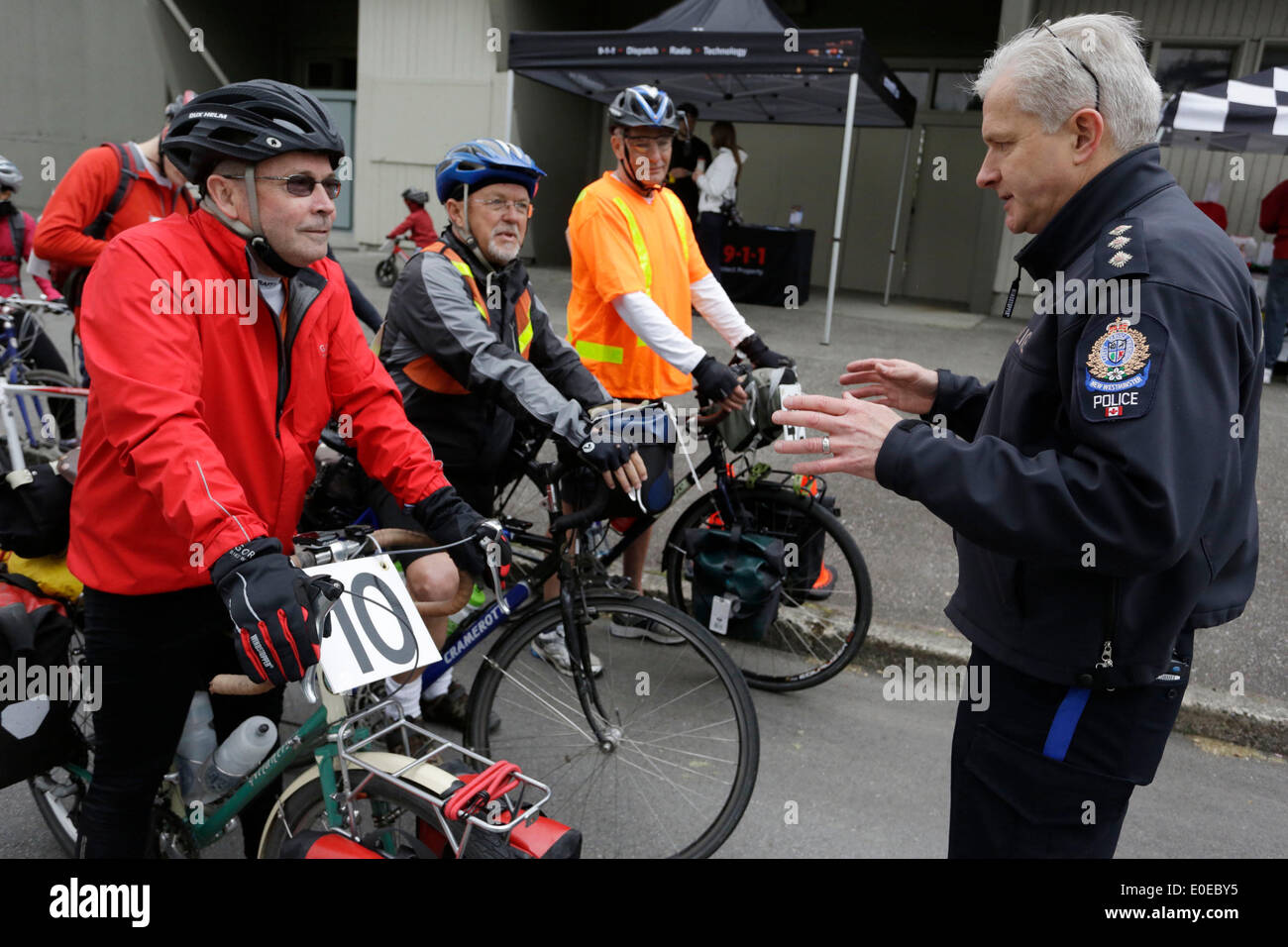 Police briefing hi-res stock photography and images - Alamy