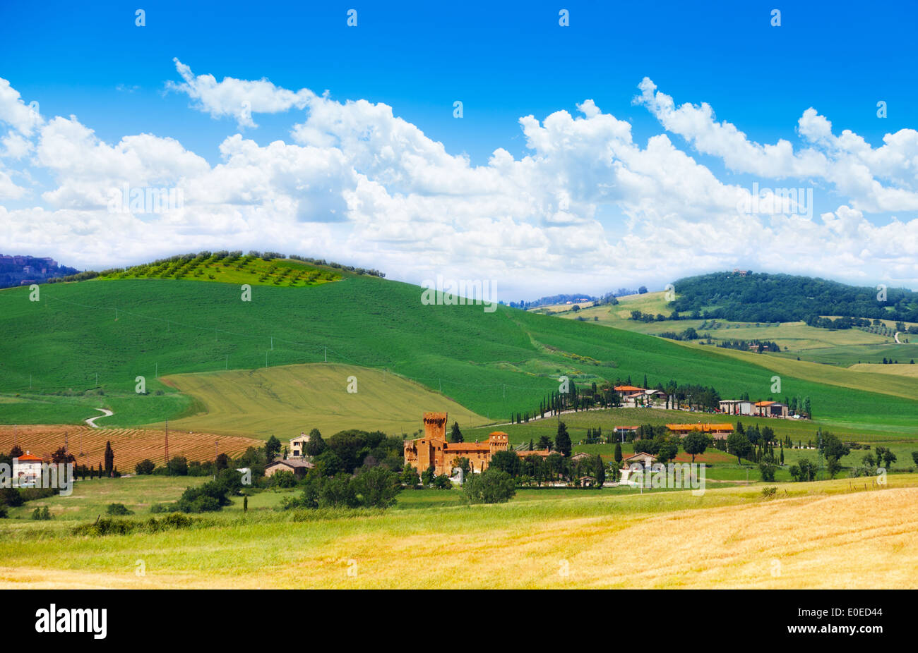 Village in Tuscany landscape, Italy Stock Photo - Alamy
