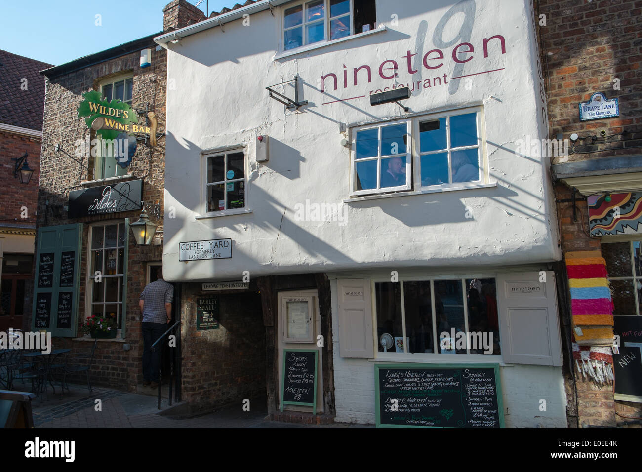 City coffee bar hi-res stock photography and images - Alamy