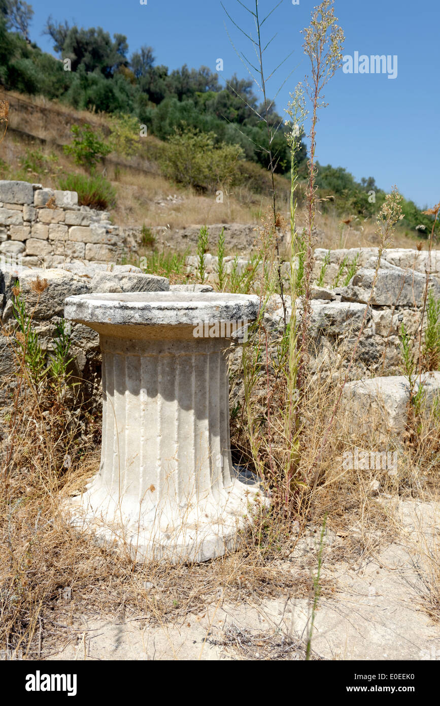 Column pedestal amongst ruins at Katsivelos archaeological site Ancient ...