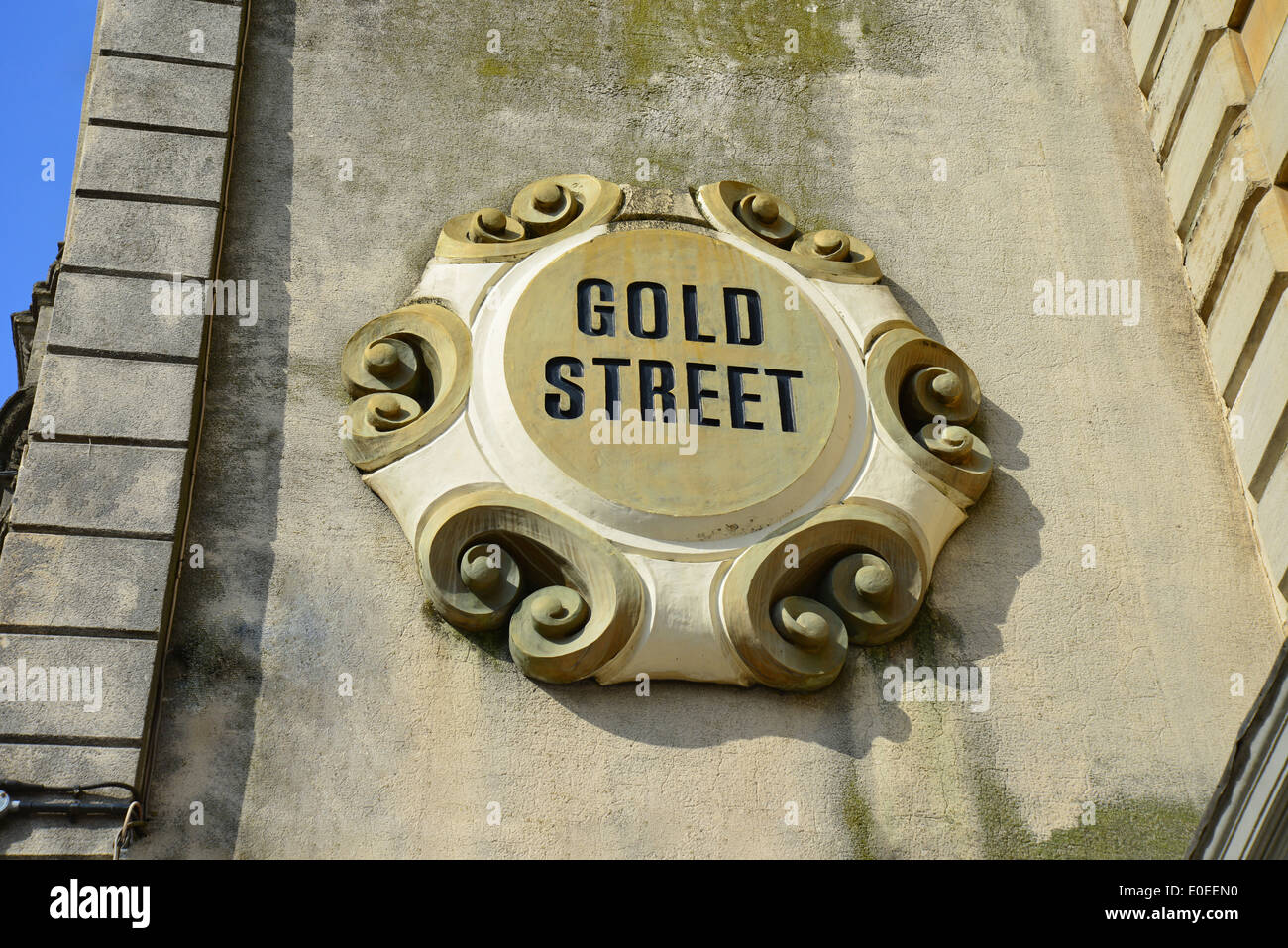 Gold street sign gold street hi-res stock photography and images - Alamy