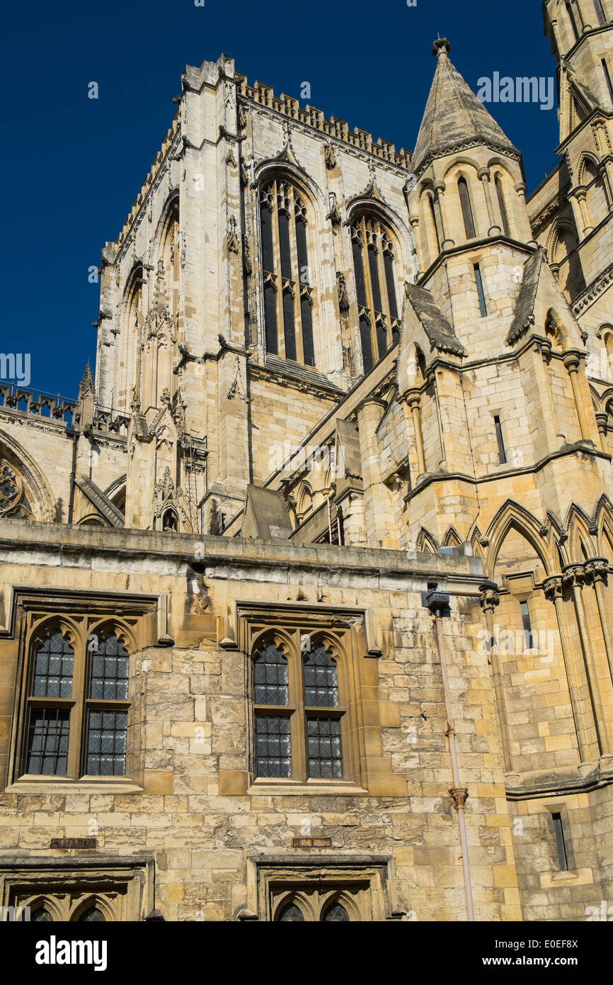 York minster architecture hi-res stock photography and images - Alamy