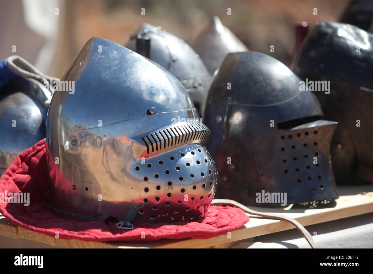 Medieval armor hi-res stock photography and images - Alamy