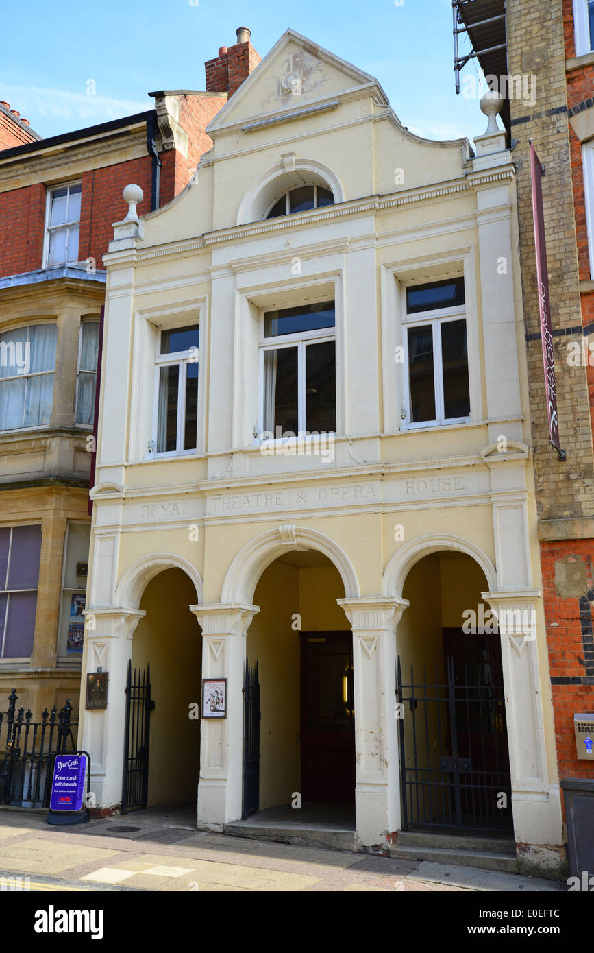 Royal & Derngate Theatre, Guildhall Street, Northampton ...