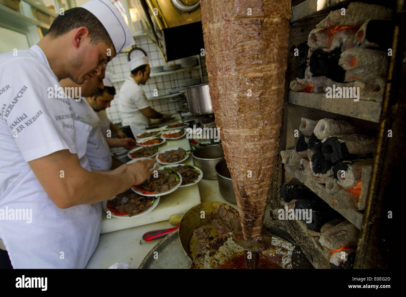 Bursa, Turkey. 9th Apr, 2014. Famous all over Turkey the Iskander Kebab ...