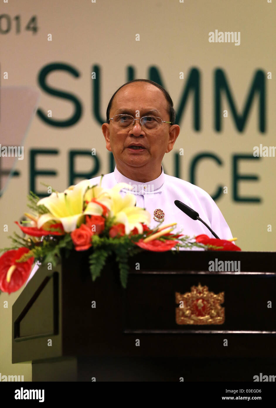 Nay Pyi Taw, Myanmar. 11th May, 2014. Myanmar President U Thein Sein speaks at the press ...