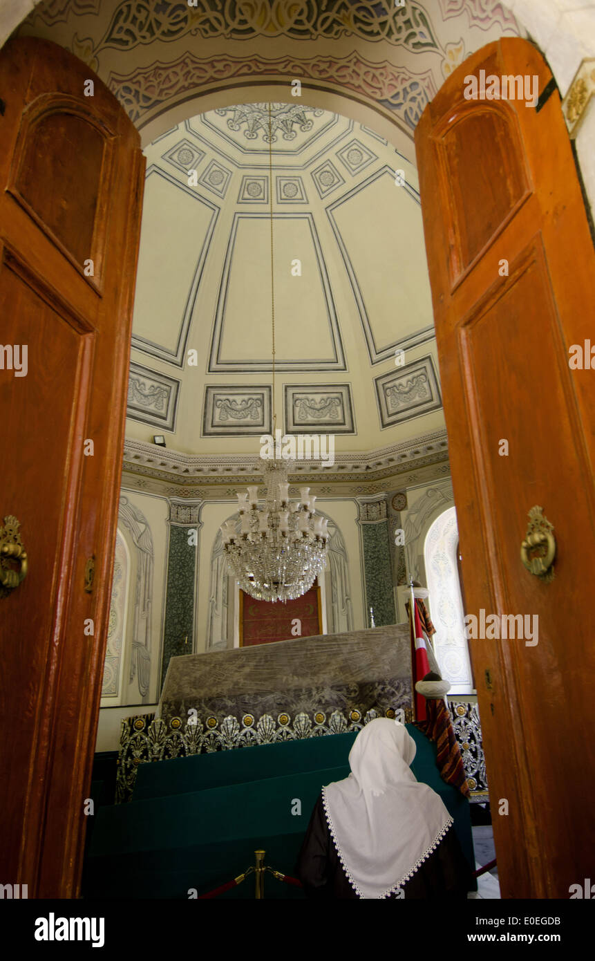 Osman gazi tomb hi-res stock photography and images - Alamy