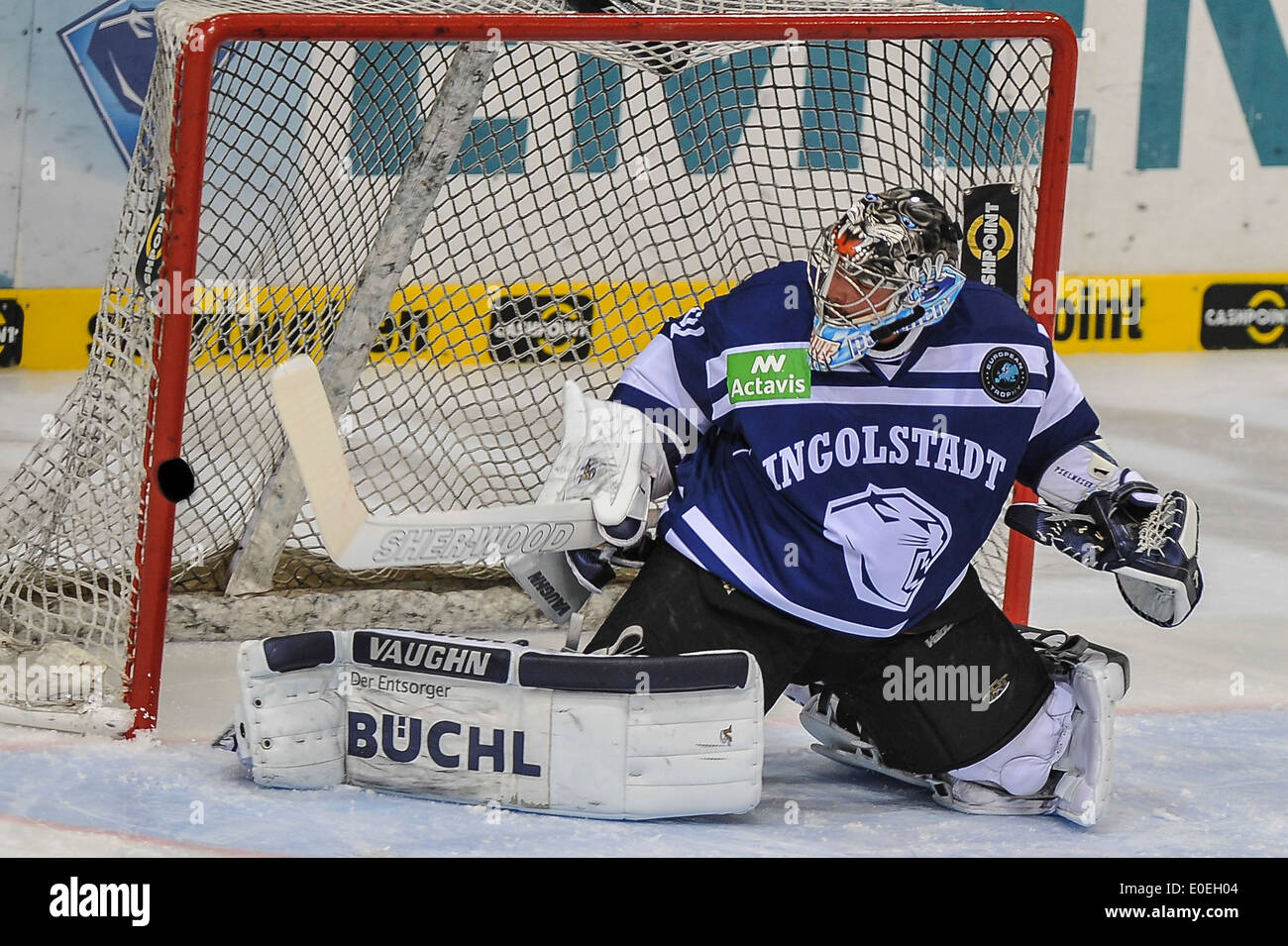 Torwart timo pielmeier hi-res stock photography and images - Alamy