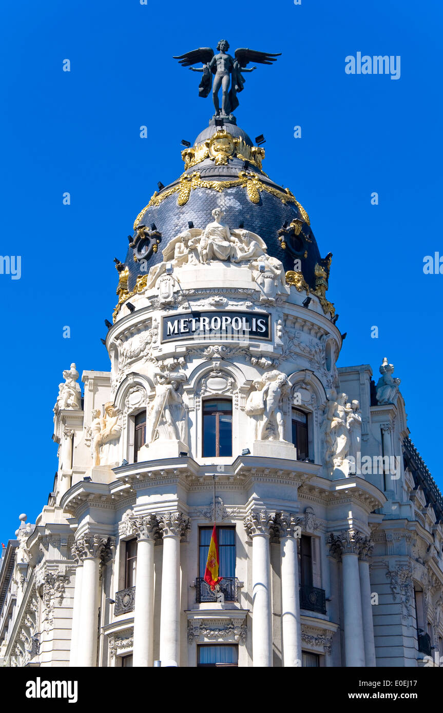 Metropolis building hi-res stock photography and images - Alamy