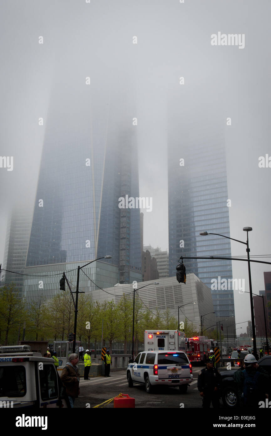 Manhattan, New York, USA. 10 May 2014. WTC Tower One is shrouded in fog ...
