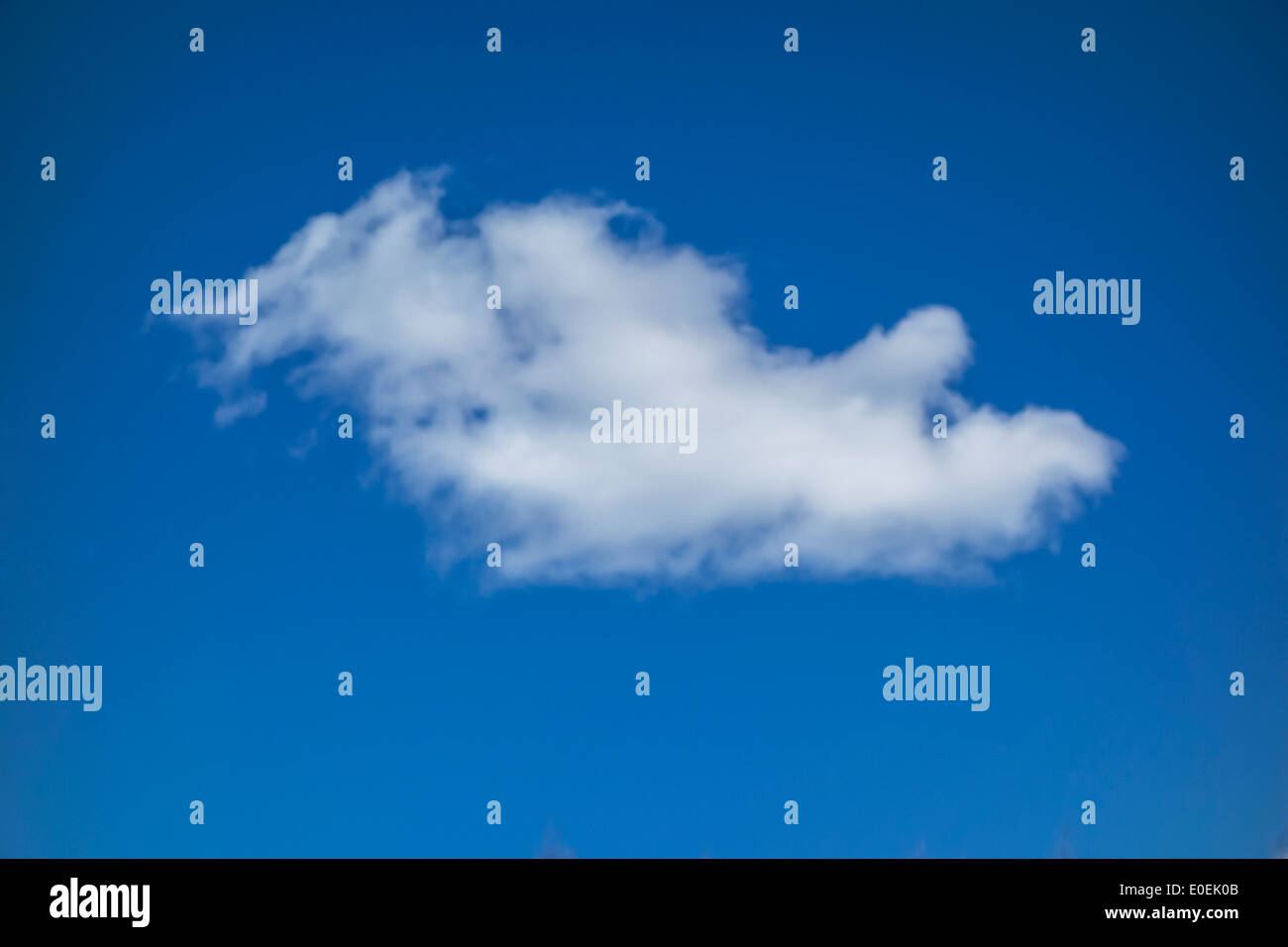 White fluffy cloud texture hi-res stock photography and images - Alamy