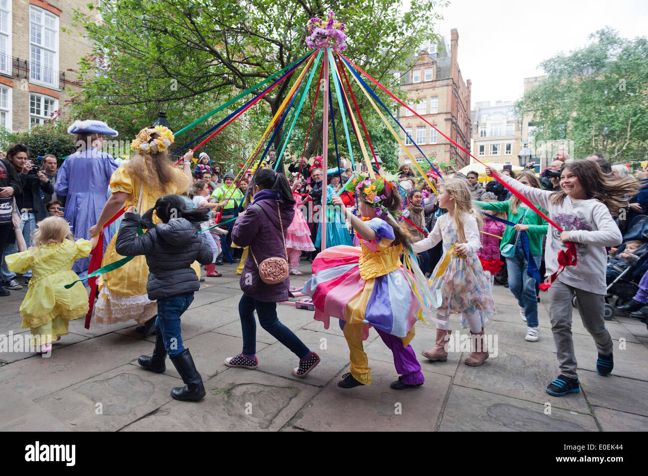 Covent Garden, London, UK. 11 May 2014. Maypole dance. The Covent ...