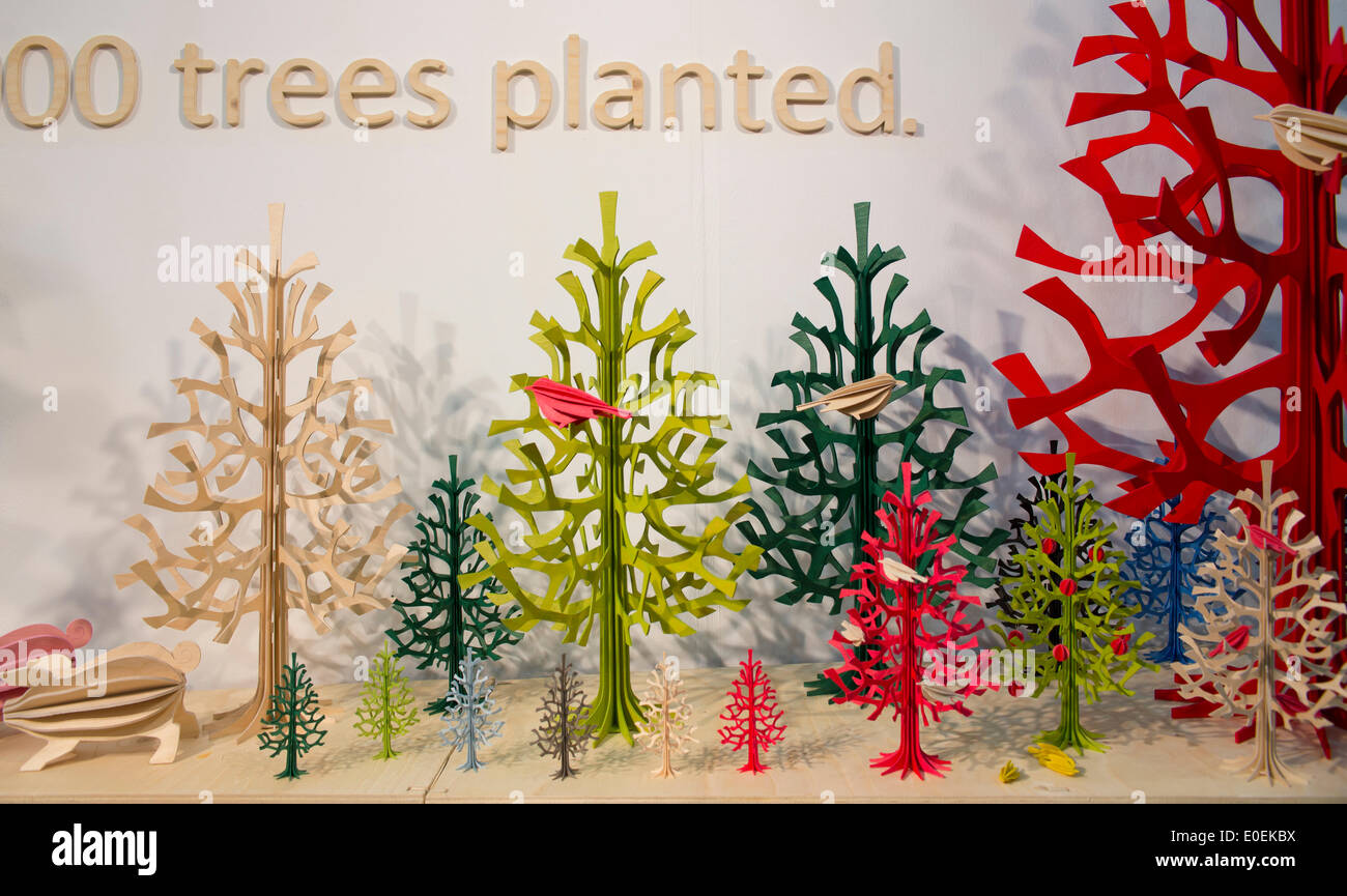 Self assembly wooden tree kit hi-res stock photography and images - Alamy