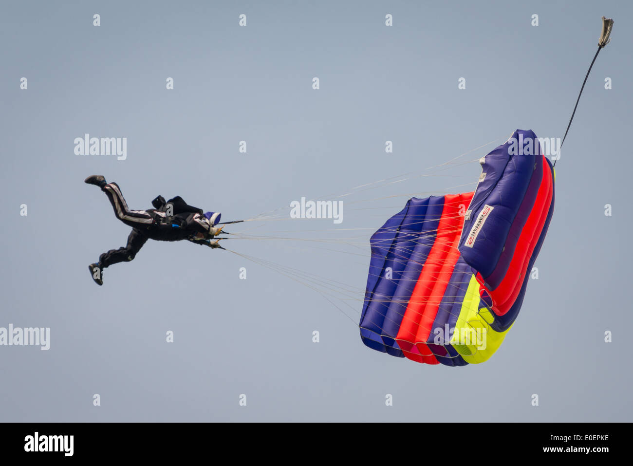 Free fall parachute hi-res stock photography and images - Alamy