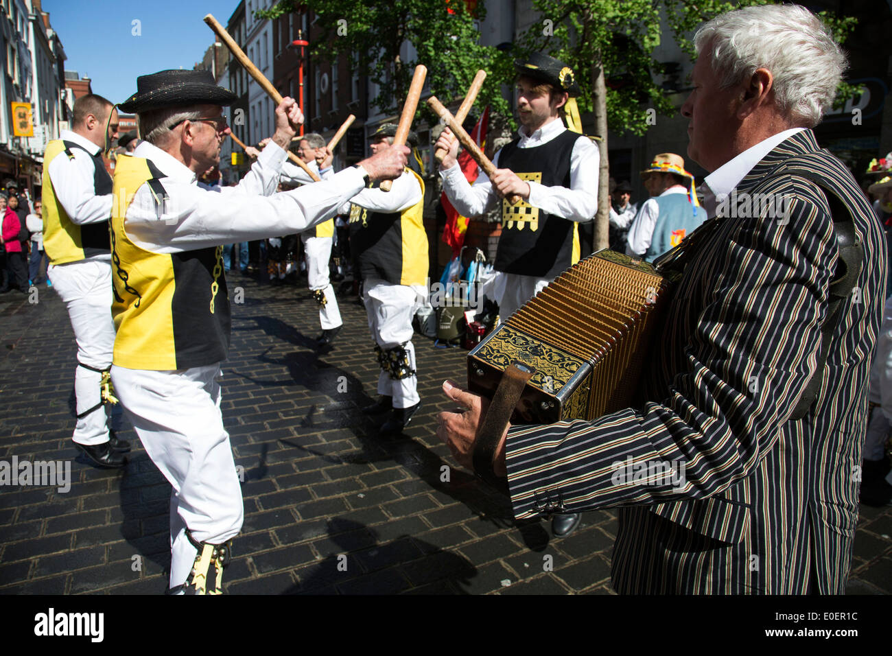 Morris men london hi-res stock photography and images - Alamy