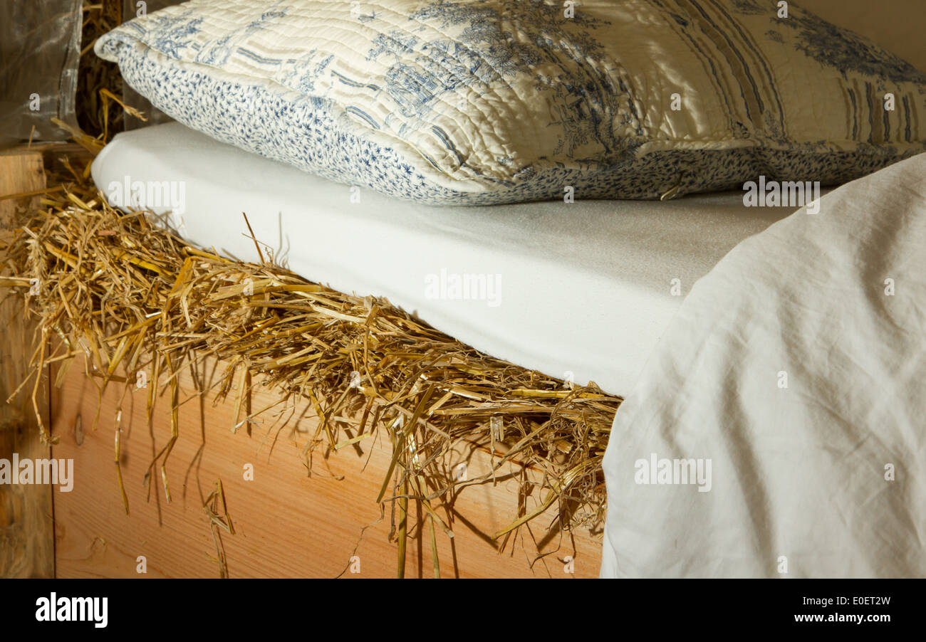 Trough bed hi-res stock photography and images - Alamy