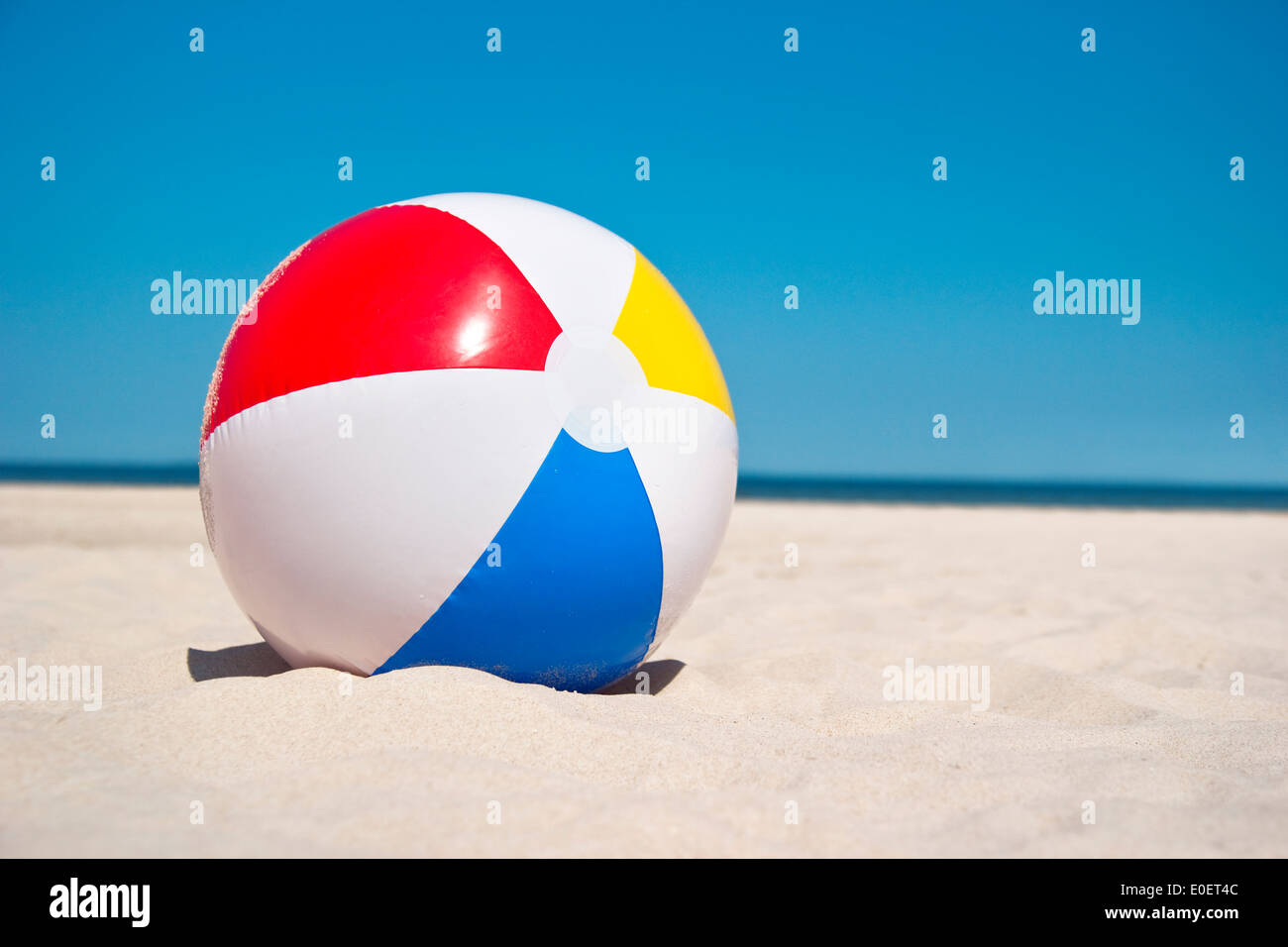 Beach ball hi-res stock photography and images - Alamy