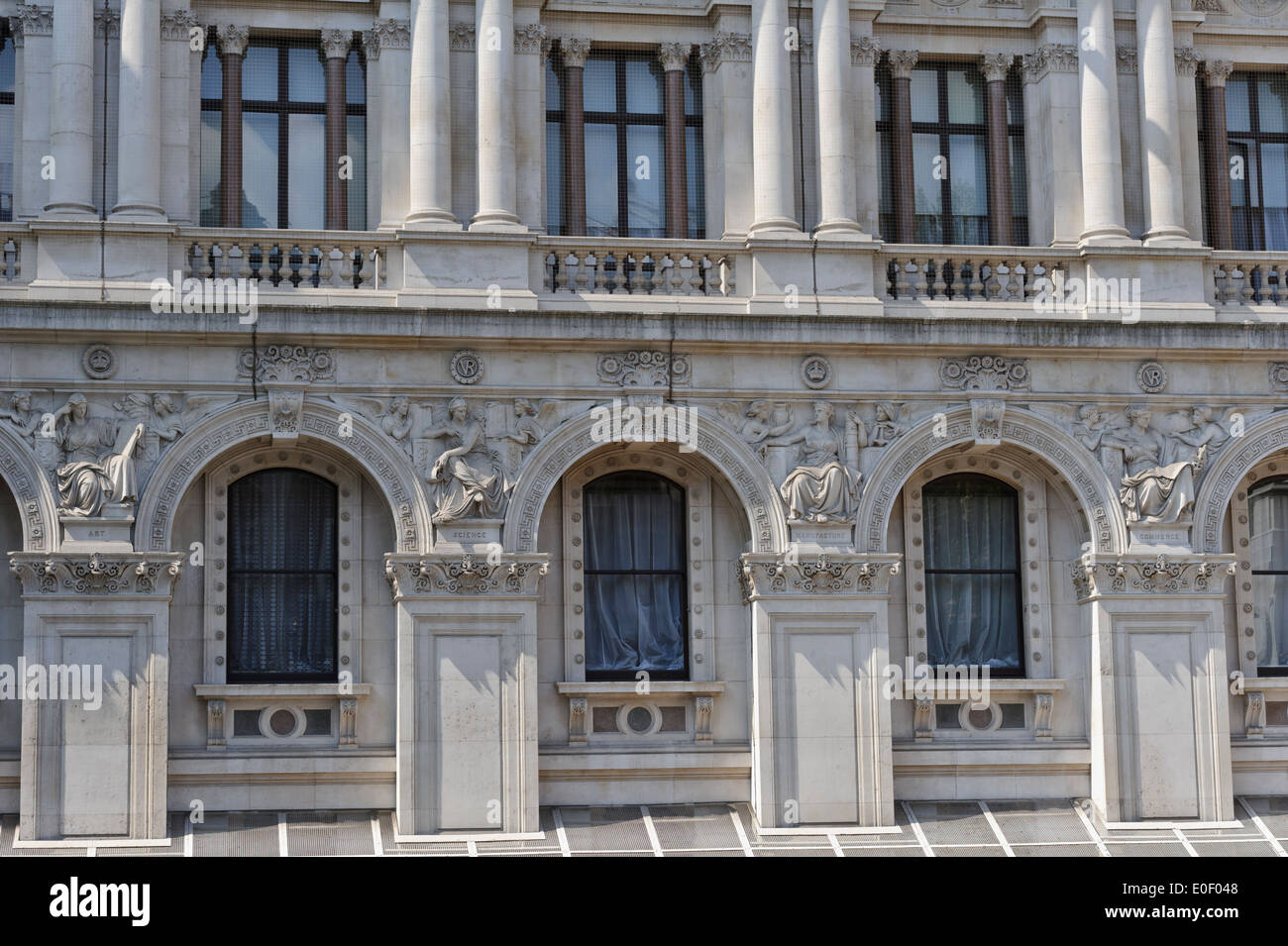 Stone sculptures on the facade of the Foreign and commonwealth building ...