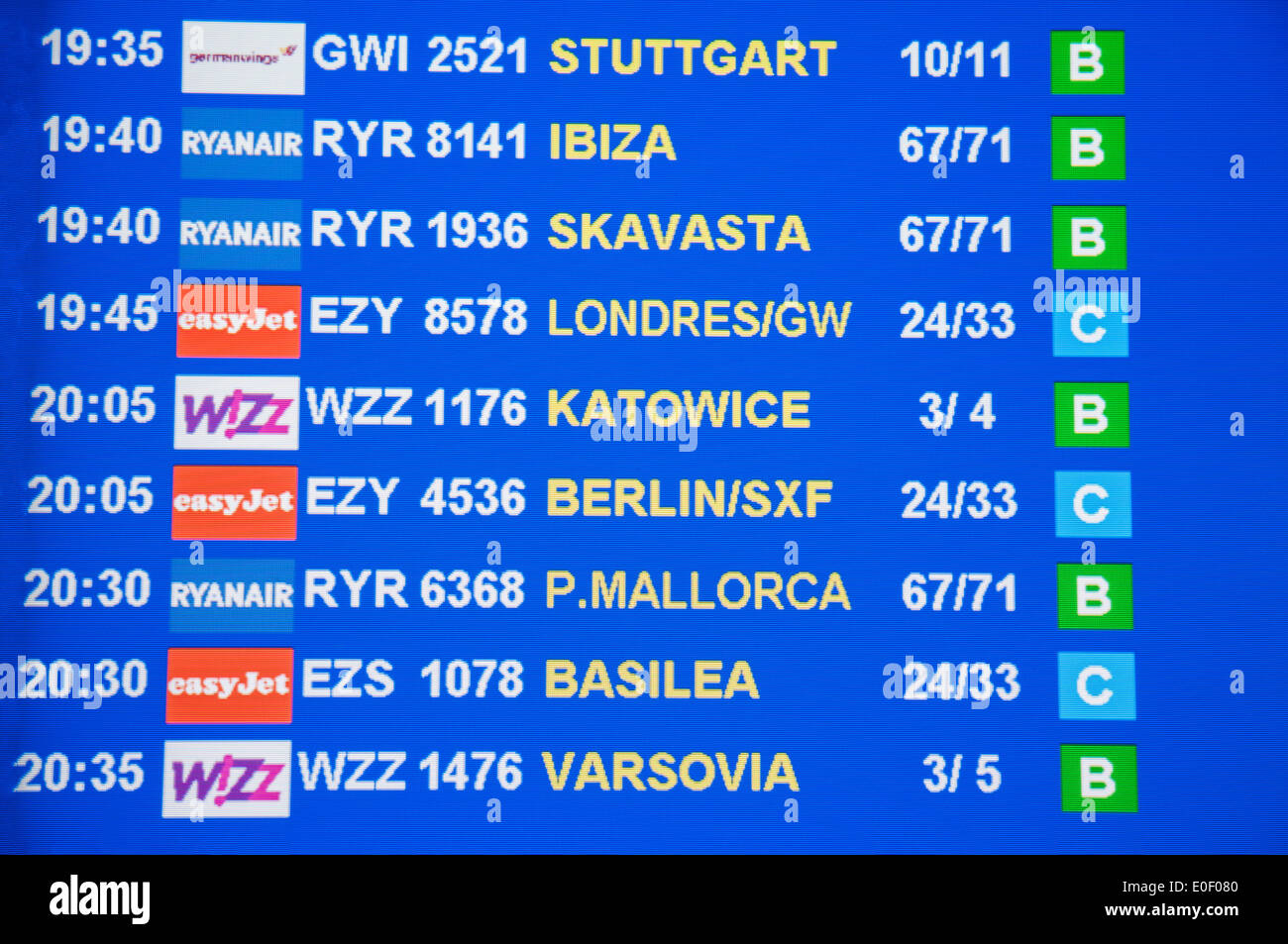 Flight panel hi-res stock photography and images - Alamy