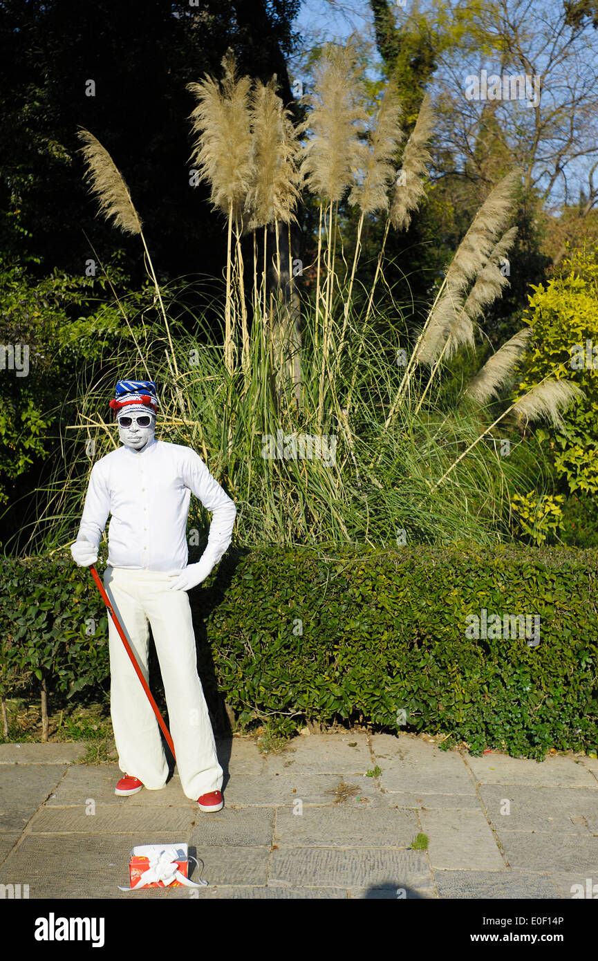 Mimes hi-res stock photography and images - Alamy